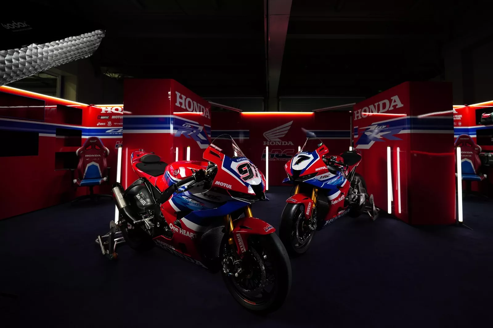 Honda presenta su CBR1000RR-R para WSBK 2025: mejoras clave y grandes ...